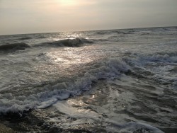 Stay Safe on the Sea in the Autumn Winds | Tidetimes.co.uk